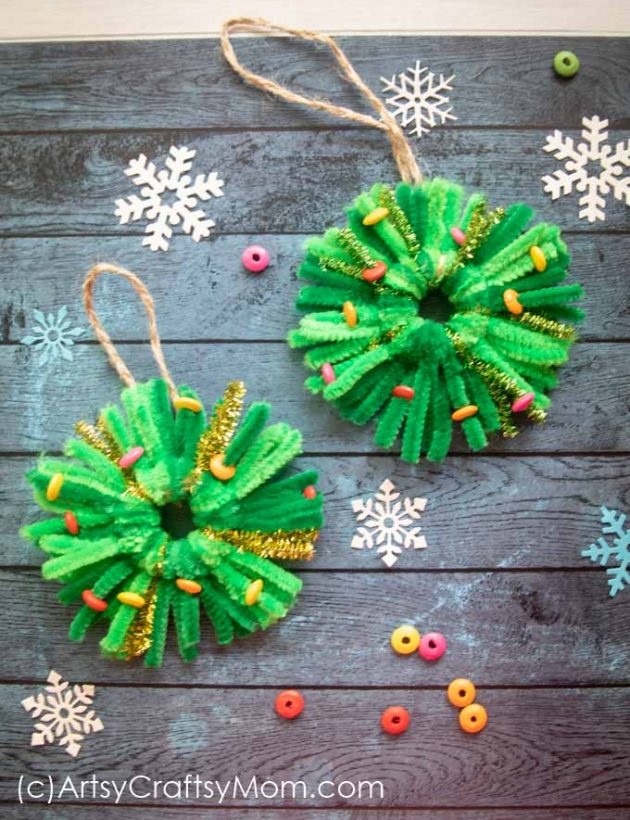 10 Pipe Cleaner Christmas Crafts
